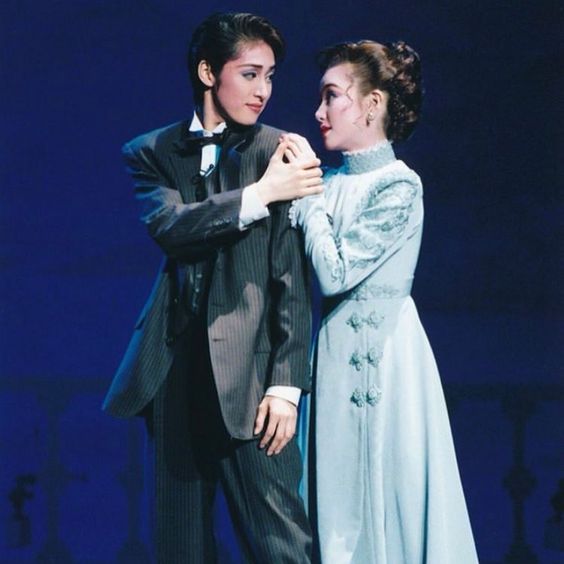 【画像】天海祐希の宝塚時代の伝説まとめ!元月組トップスターで超イケメン! | まゆたんの裏話